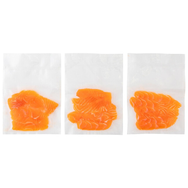 【冷凍】 スコティッシュサーモン(刺身・養殖)切落し 50g x 3 Green Beans | グリーンビーンズ by AEON